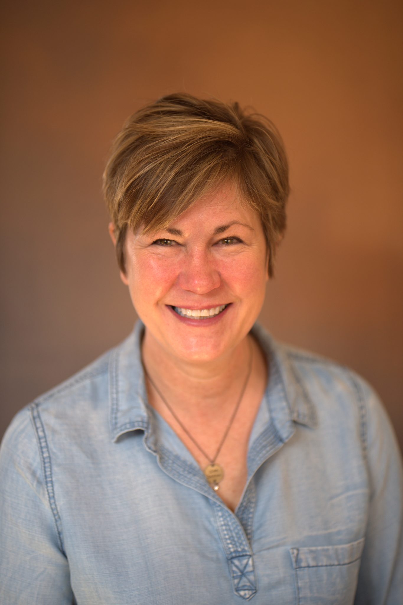 Meet Award-Winning Indie Author Amy Pendino | Lynn Slaughter